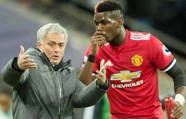 MU dẹp loạn: Pogba run rẩy và cú trừng mắt của Mourinho