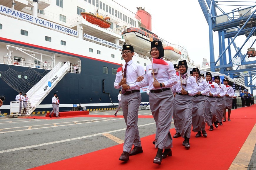 Southeast Asia-Japan youth ship arrives in HCM City