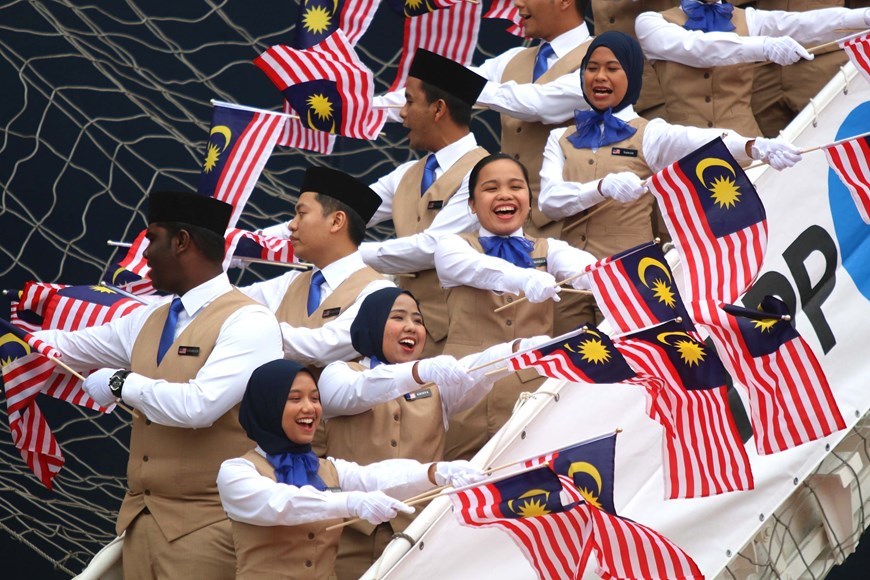 Southeast Asia-Japan youth ship arrives in HCM City