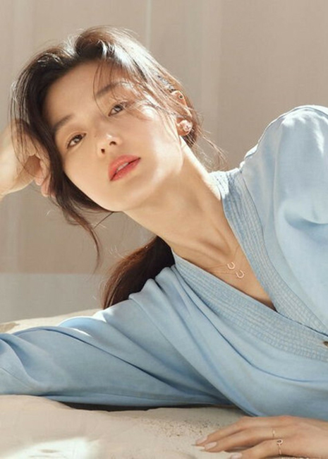 Jun Ji Hyun: Chồng đẹp, con xinh, sở hữu bất động sản 90 triệu đô