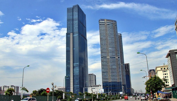 Multi-story buildings left idle, trillion-dong dream collapses