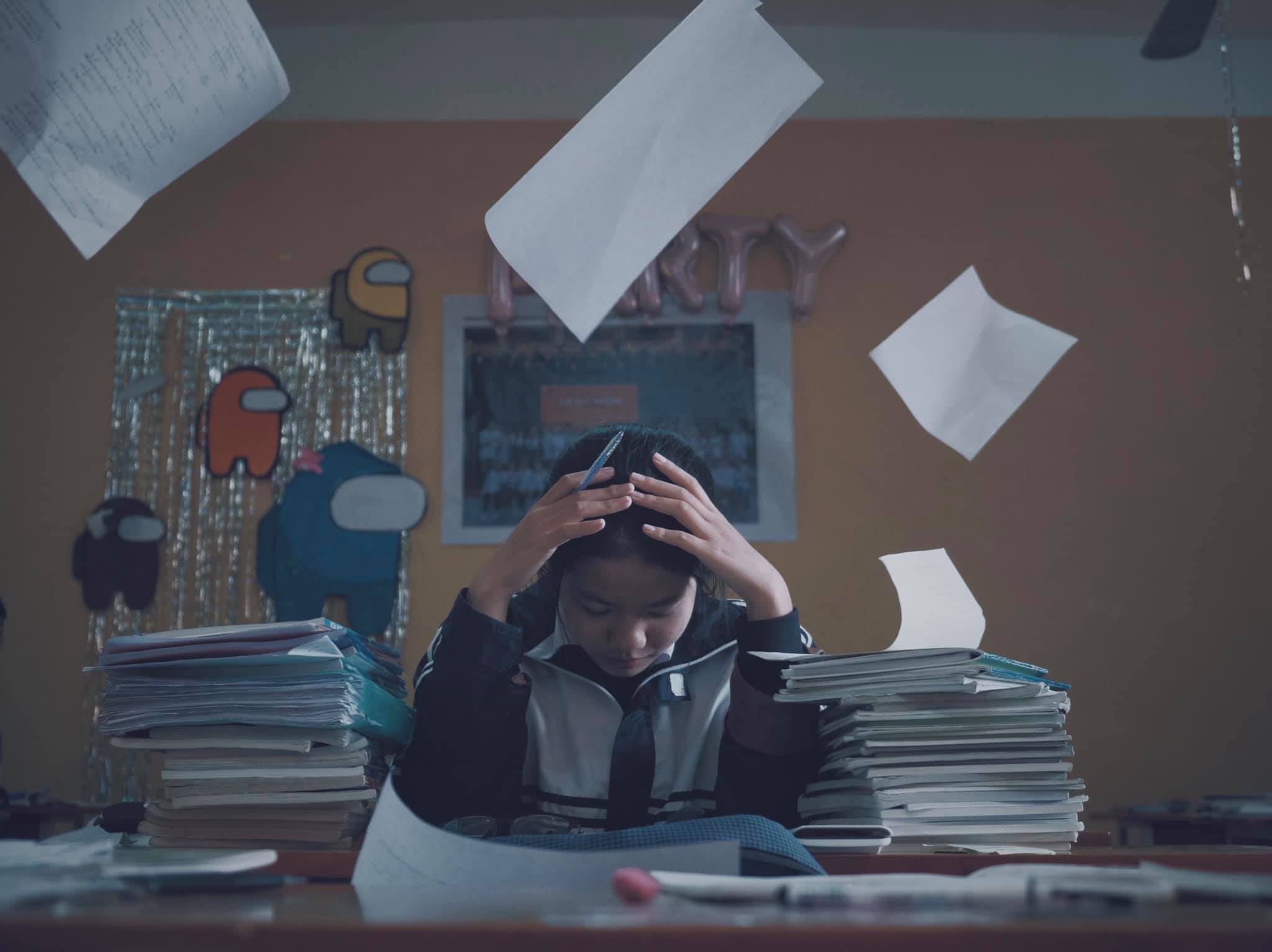 áp lực học tập