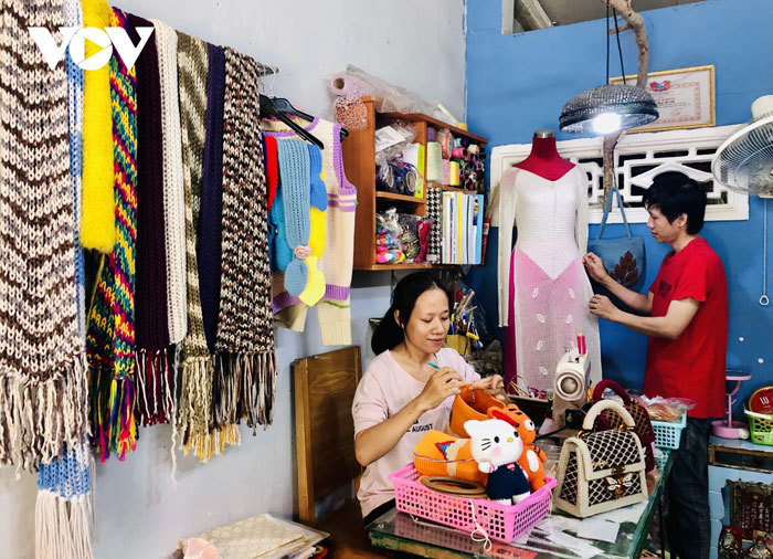 Cô gái trẻ khởi nghiệp từ len handmade