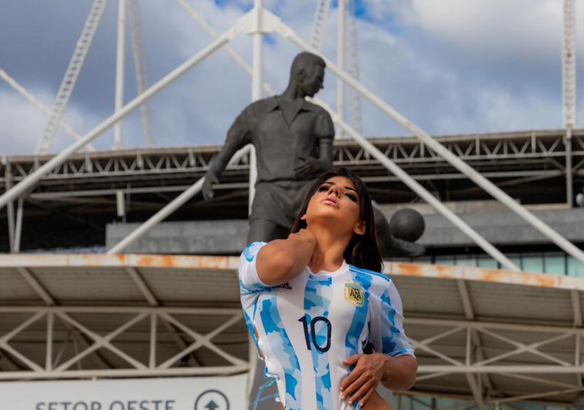 Suzy Cortez cổ vũ Messi và Argentina ở Copa America 2021