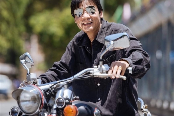 Thú chơi motor phân khối lớn của Võ Hoài Nam 'Hương vị tình thân'