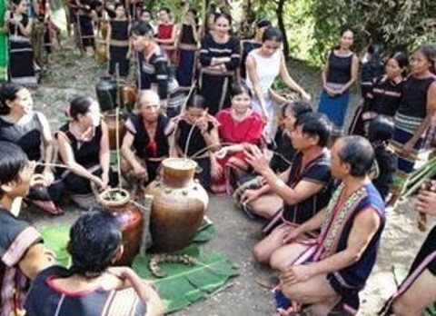 Ba Na people’s year-end Thanksgiving for Gods