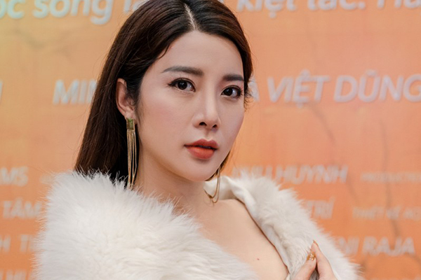 Yan My xinh đẹp trong buổi ra mắt phim Người tình